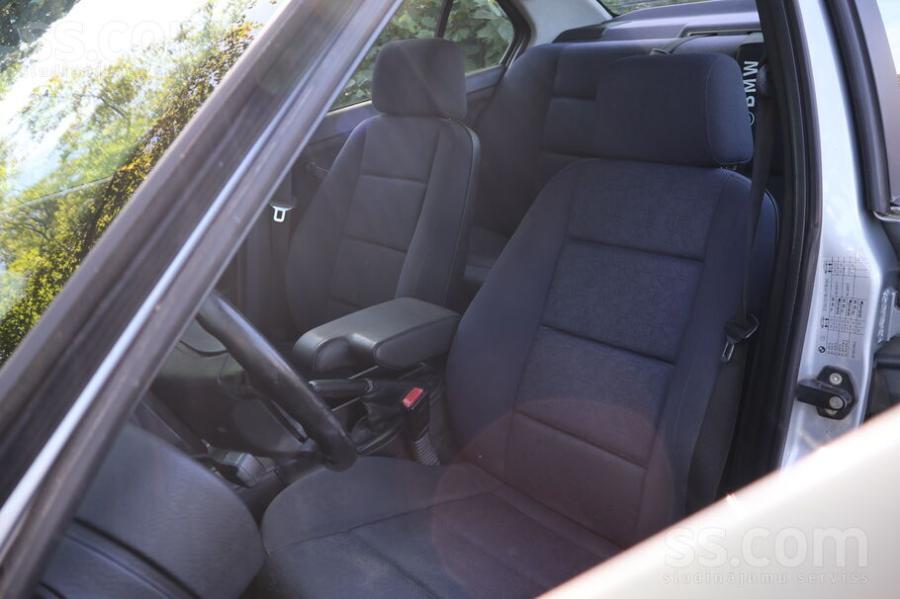 Pelēks BMW 316 1997 Saldus, ar dzinēja tilpumu 1.60 L un nobraukumu 219 tūkst. km par 4245 €, foto 13 vietnē AUTOMOTO.COM.LV