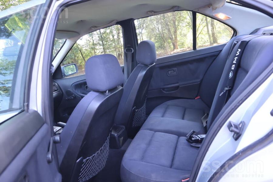 Pelēks BMW 316 1997 Saldus, ar dzinēja tilpumu 1.60 L un nobraukumu 219 tūkst. km par 4245 €, foto 15 vietnē AUTOMOTO.COM.LV