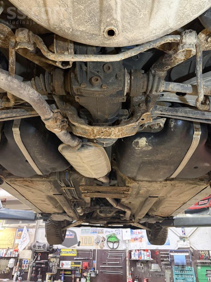 Pelēks BMW 316 1999 Rīga, ar dzinēja tilpumu 1.90 L un nobraukumu 299 tūkst. km par 1750 €, foto 12 vietnē AUTOMOTO.COM.LV