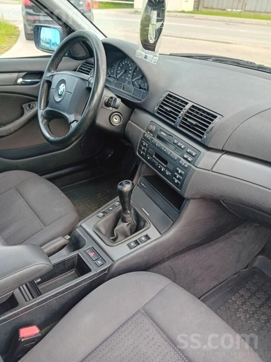 Grey BMW 316 2003 in Riga, with an engine capacity of 1.80 L and mileage of 310 thousand km for 1570 €, photo 6 on AUTOMOTO.COM.LV