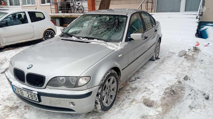 Grey BMW 316 2003 in Kaunas, with an engine capacity of 1.80 L and mileage of 298 thousand km for 667 €, photo 1 on AUTOMOTO.COM.LV