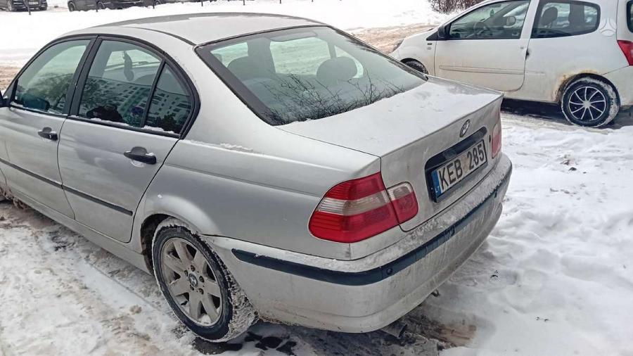 Grey BMW 316 2003 in Kaunas, with an engine capacity of 1.80 L and mileage of 298 thousand km for 667 €, photo 3 on AUTOMOTO.COM.LV
