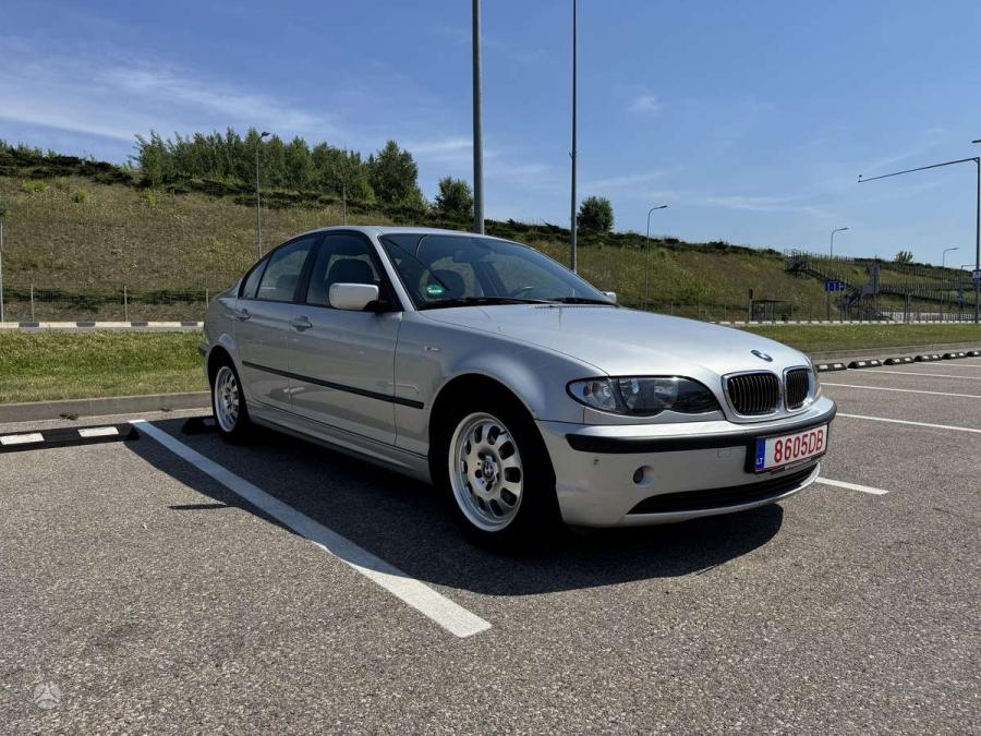 Pelēks BMW 316 2003 Viļņa, ar dzinēja tilpumu 1.80 L un nobraukumu 126 tūkst. km par 2900 €, foto 4 vietnē AUTOMOTO.COM.LV