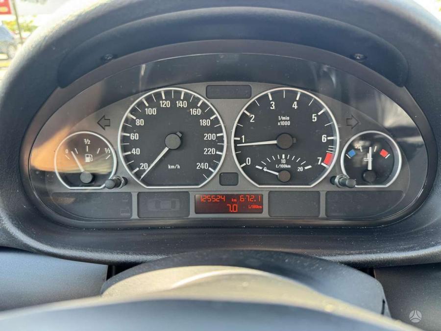Pelēks BMW 316 2003 Viļņa, ar dzinēja tilpumu 1.80 L un nobraukumu 126 tūkst. km par 2900 €, foto 35 vietnē AUTOMOTO.COM.LV