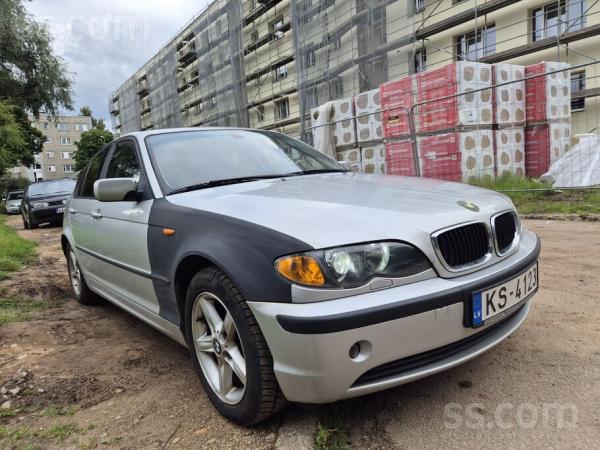 Pelēks BMW 316 2003 Rīga, ar dzinēja tilpumu 1.80 L un nobraukumu 259 tūkst. km par 1100 €, foto 3 vietnē AUTOMOTO.COM.LV