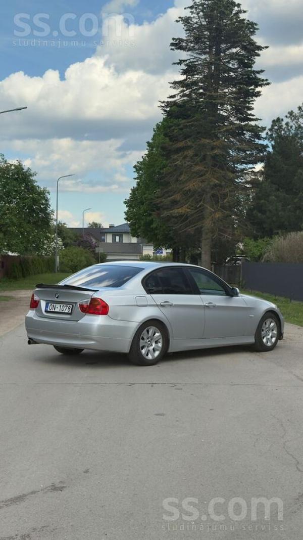 Pelēks BMW 316 2008 Rīga, ar dzinēja tilpumu 1.60 L un nobraukumu 254 tūkst. km par 2695 €, foto 3 vietnē AUTOMOTO.COM.LV