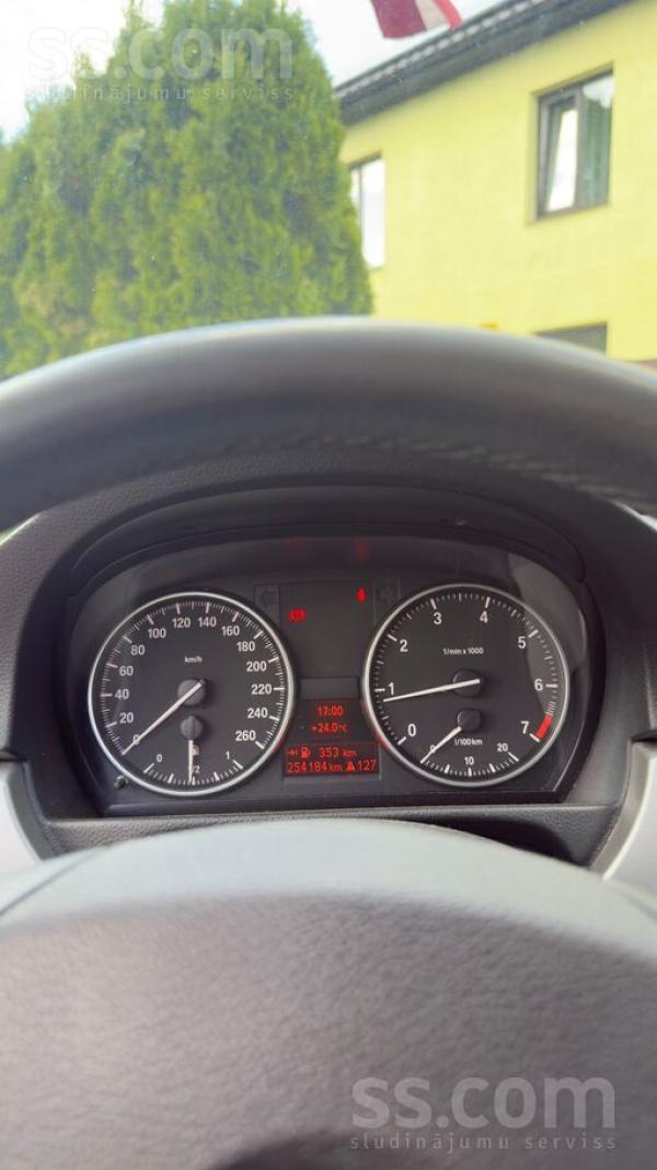 Pelēks BMW 316 2008 Rīga, ar dzinēja tilpumu 1.60 L un nobraukumu 254 tūkst. km par 2695 €, foto 7 vietnē AUTOMOTO.COM.LV