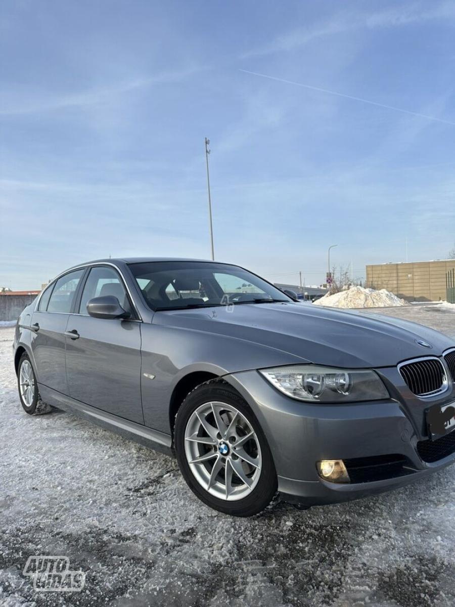 Grey BMW 316 2010 in Mazeikiai, with an engine capacity of 1.60 L and mileage of 287 thousand km for 6000 €, photo 2 on AUTOMOTO.COM.LV