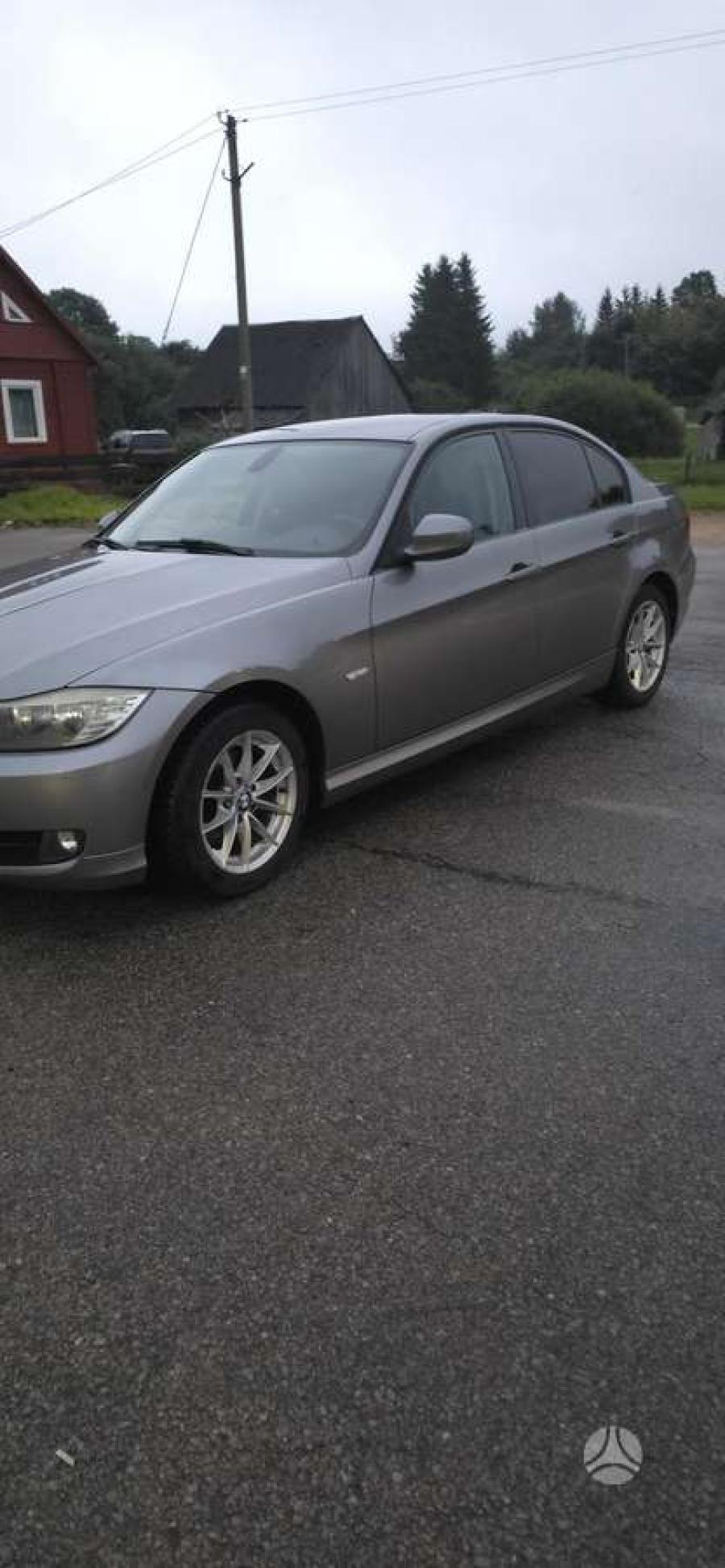 Pelēks BMW 316 2010 Tauragė, ar dzinēja tilpumu 2.00 L un nobraukumu 261 tūkst. km par 2900 €, foto 3 vietnē AUTOMOTO.COM.LV
