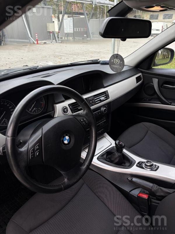 Grey BMW 316 2010 in Riga, with an engine capacity of 2.00 L and mileage of 338 thousand km for 4100 €, photo 6 on AUTOMOTO.COM.LV
