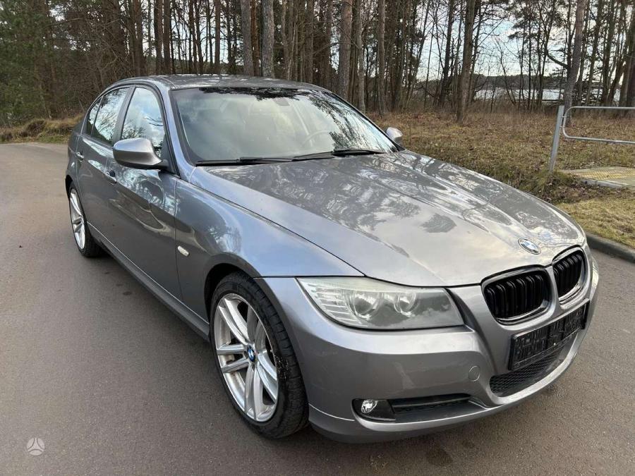 Grey BMW 316 2011 in Vilnius, with an engine capacity of 2.00 L and mileage of 341 thousand km for 4499 €, photo 1 on AUTOMOTO.COM.LV