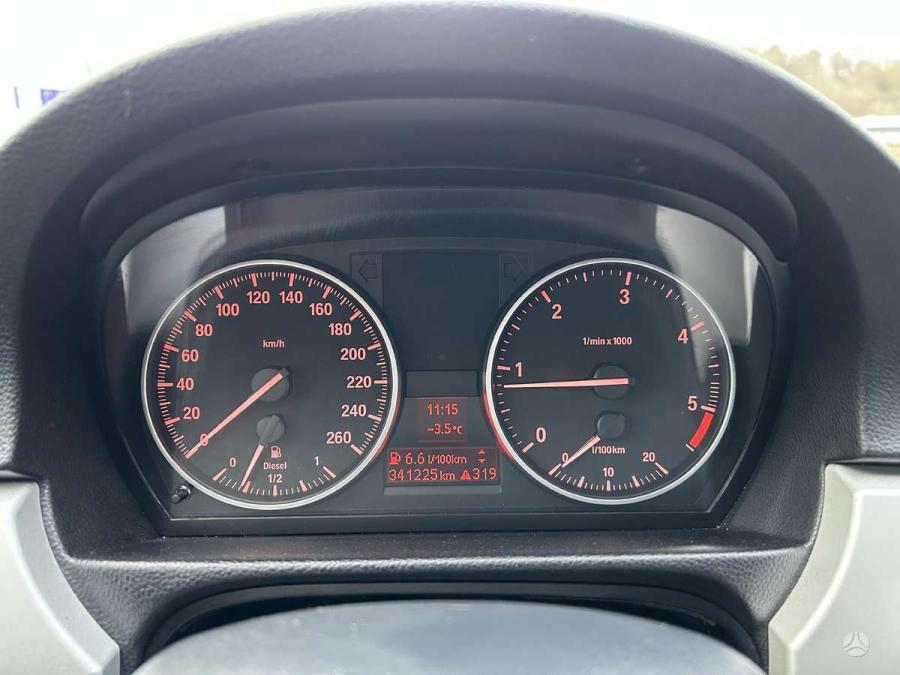 Grey BMW 316 2011 in Vilnius, with an engine capacity of 2.00 L and mileage of 341 thousand km for 4499 €, photo 14 on AUTOMOTO.COM.LV