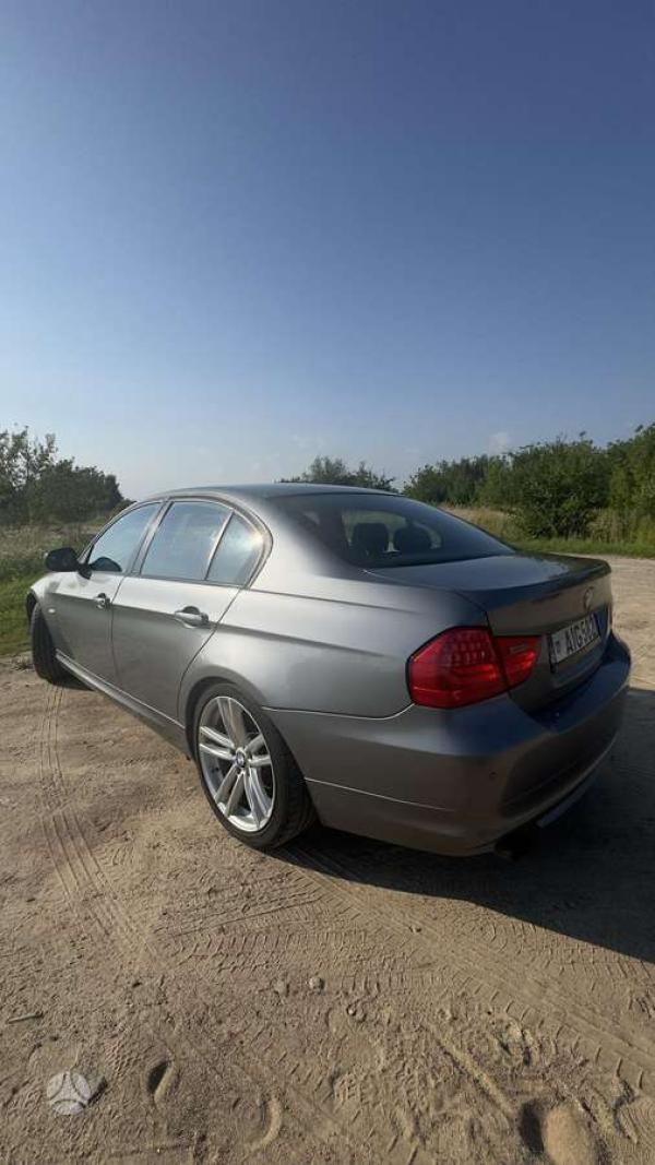 Grey BMW 316 2011 in Vilnius, with an engine capacity of 2.00 L and mileage of 349 thousand km for 3250 €, photo 5 on AUTOMOTO.COM.LV