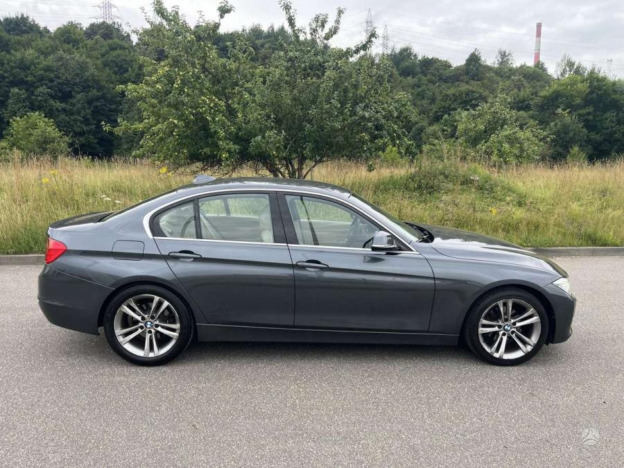 Grey BMW 316 2012 in Vilnius, with an engine capacity of 2.00 L and mileage of 275 thousand km for 6950 €, photo 5 on AUTOMOTO.COM.LV