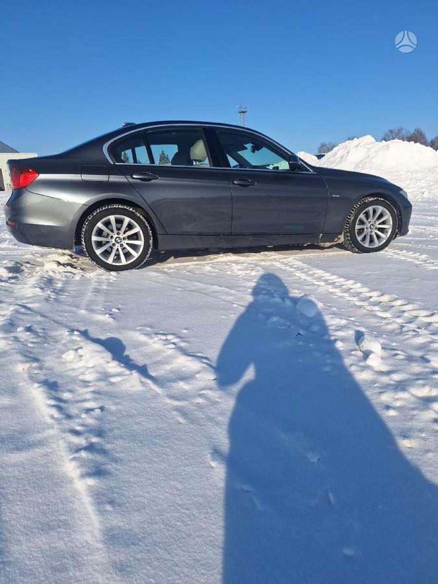 Grey BMW 316 2013 in Panevezys, with an engine capacity of 2.00 L and mileage of 196 thousand km for 8750 €, photo 5 on AUTOMOTO.COM.LV
