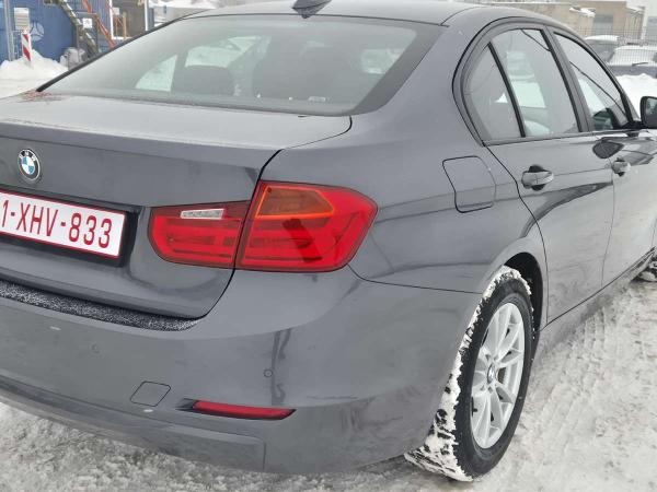 Pelēks BMW 316 2014 Šauļi, ar dzinēja tilpumu 2.00 L un nobraukumu 255 tūkst. km par 6900 €, foto 4 vietnē AUTOMOTO.COM.LV