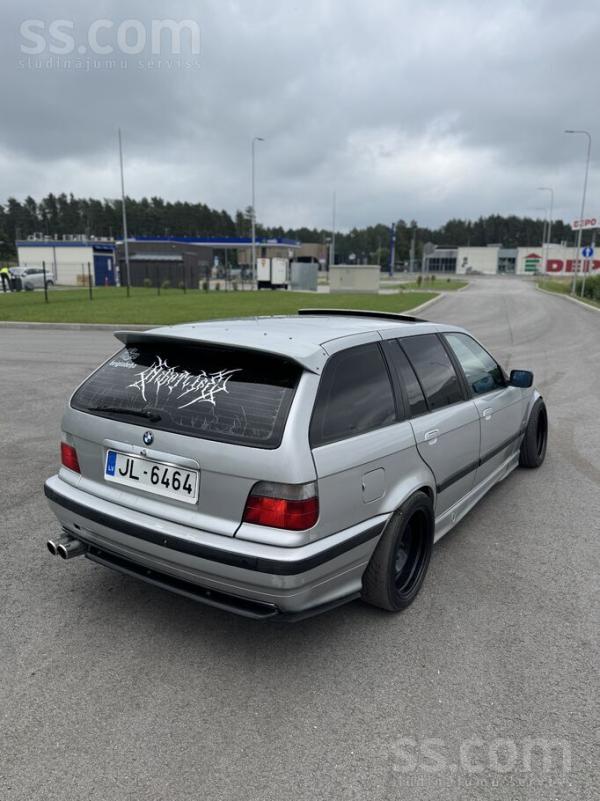 Pelēks BMW 316 1999 Rīga, ar dzinēja tilpumu 2.50 L un nobraukumu 281 tūkst. km par 3950 €, foto 3 vietnē AUTOMOTO.COM.LV