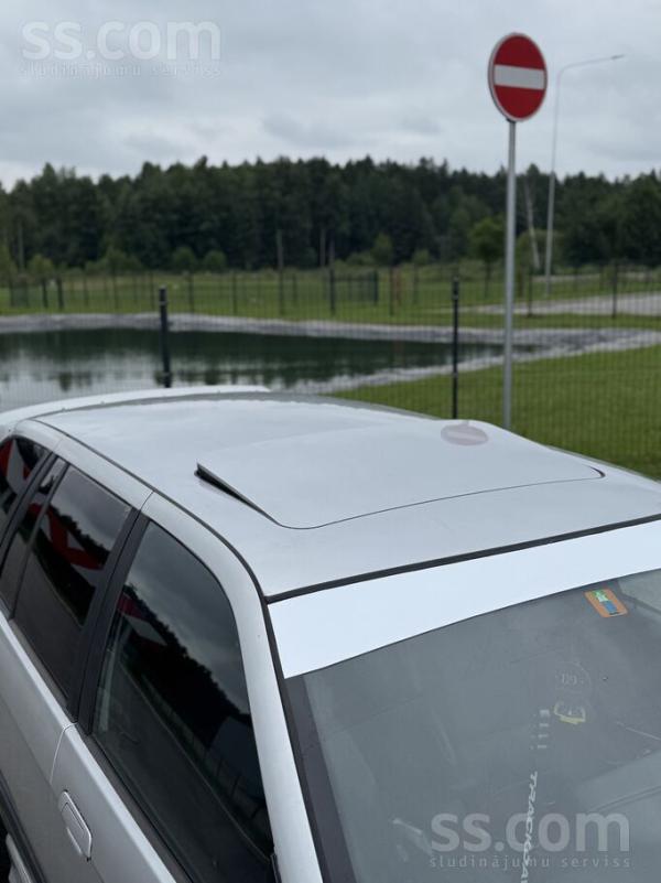 Pelēks BMW 316 1999 Rīga, ar dzinēja tilpumu 2.50 L un nobraukumu 281 tūkst. km par 3950 €, foto 5 vietnē AUTOMOTO.COM.LV