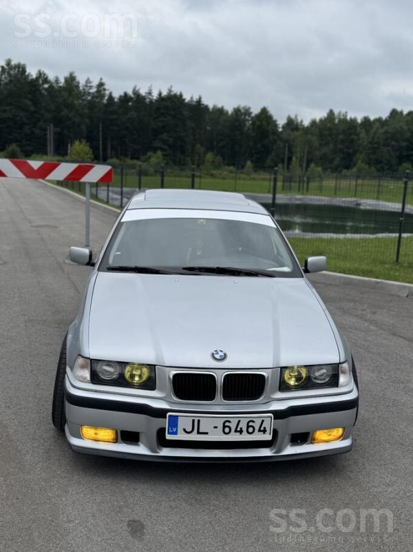 Pelēks BMW 316 1999 Rīga, ar dzinēja tilpumu 2.50 L un nobraukumu 281 tūkst. km par 3950 €, foto 6 vietnē AUTOMOTO.COM.LV