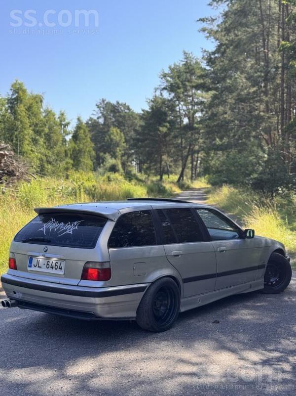 Grey BMW 316 1999 in Riga, with an engine capacity of 2.50 L and mileage of 281 thousand km for 3690 €, photo 4 on AUTOMOTO.COM.LV