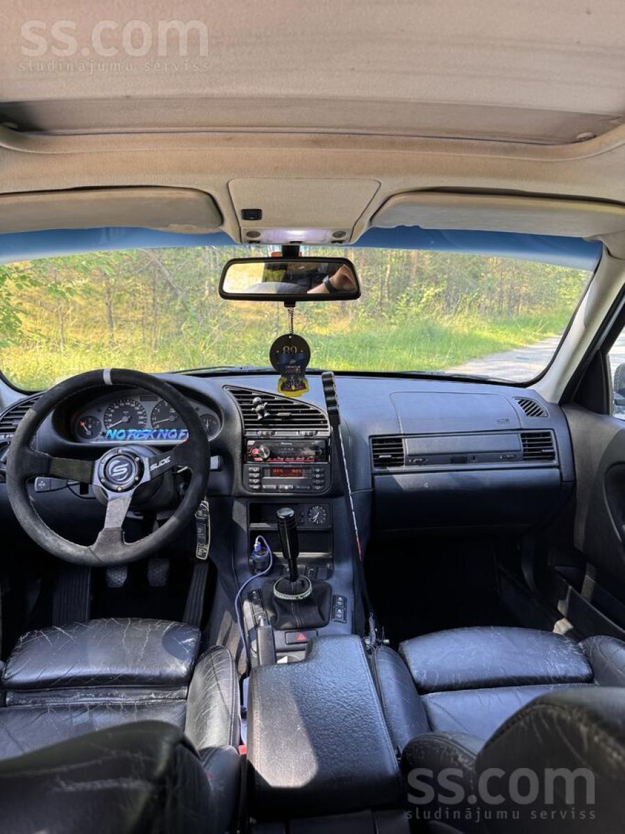 Pelēks BMW 316 1999 Rīga, ar dzinēja tilpumu 2.50 L un nobraukumu 281 tūkst. km par 3690 €, foto 9 vietnē AUTOMOTO.COM.LV