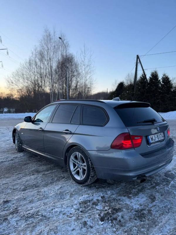Grey BMW 316 2012 in Riga, with an engine capacity of 2.00 L and mileage of 270 thousand km for 3700 €, photo 6 on AUTOMOTO.COM.LV