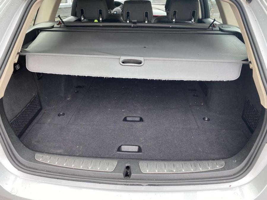 Grey BMW 316 2015 in Panevezys, with an engine capacity of 2.00 L and mileage of 300 thousand km for 5750 €, photo 15 on AUTOMOTO.COM.LV