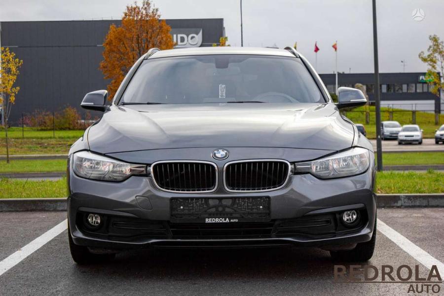 Grey BMW 316 2016 in Kaunas, with an engine capacity of 2.00 L and mileage of 263 thousand km for 8400 €, photo 2 on AUTOMOTO.COM.LV