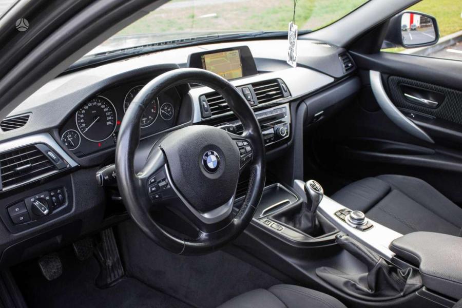 Grey BMW 316 2016 in Kaunas, with an engine capacity of 2.00 L and mileage of 263 thousand km for 8400 €, photo 7 on AUTOMOTO.COM.LV