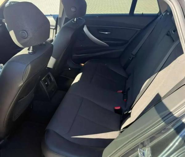 Pelēks BMW 316 2019 Telšiai, ar dzinēja tilpumu 2.00 L un nobraukumu 251 tūkst. km par 9490 €, foto 9 vietnē AUTOMOTO.COM.LV