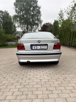 BMW 316 1994 in Riga, with an engine capacity of 1.60 L and mileage of 165 thousand km for 5300 €, photo 3 on AUTOMOTO.COM.LV