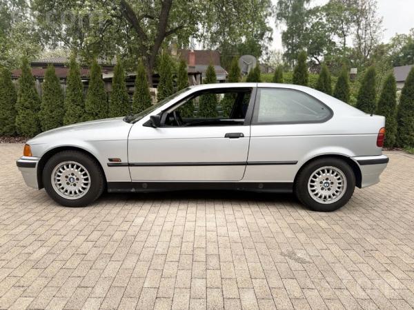 BMW 316 1994 in Riga, with an engine capacity of 1.60 L and mileage of 165 thousand km for 5300 €, photo 6 on AUTOMOTO.COM.LV