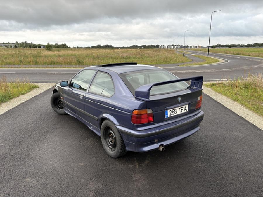 BMW 316 1994 Tallina, ar dzinēja tilpumu 1.60 L un nobraukumu 279 tūkst. km par 1500 €, foto 3 vietnē AUTOMOTO.COM.LV