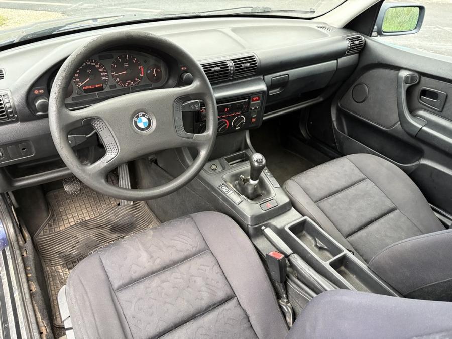 BMW 316 1994 Tallina, ar dzinēja tilpumu 1.60 L un nobraukumu 279 tūkst. km par 1500 €, foto 14 vietnē AUTOMOTO.COM.LV