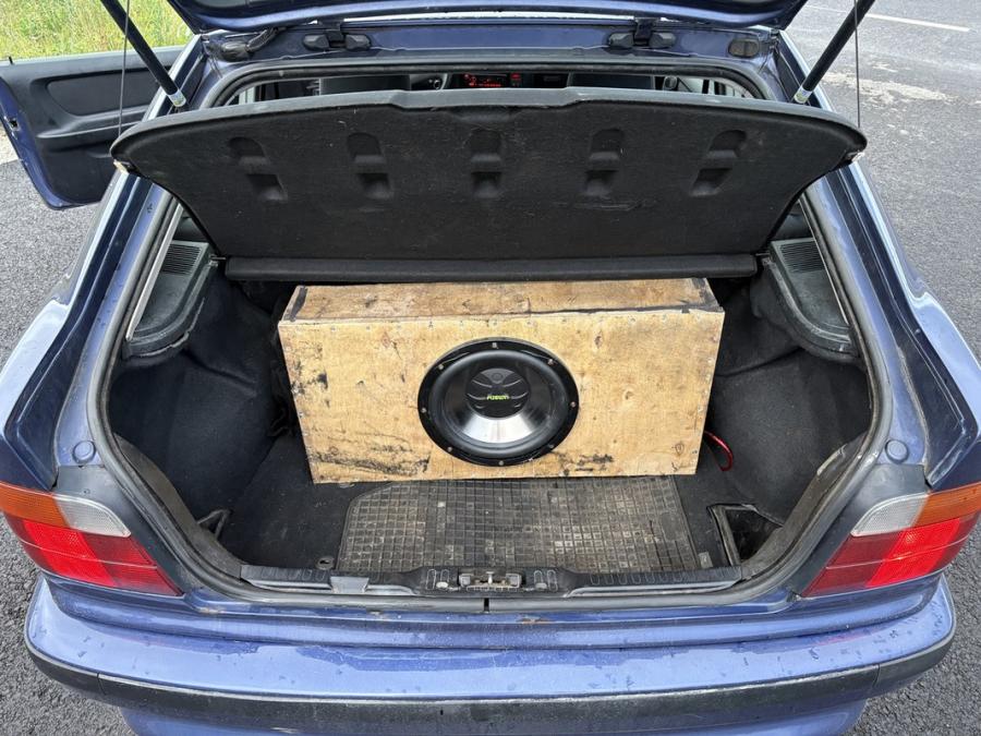 BMW 316 1994 Tallina, ar dzinēja tilpumu 1.60 L un nobraukumu 279 tūkst. km par 1500 €, foto 16 vietnē AUTOMOTO.COM.LV