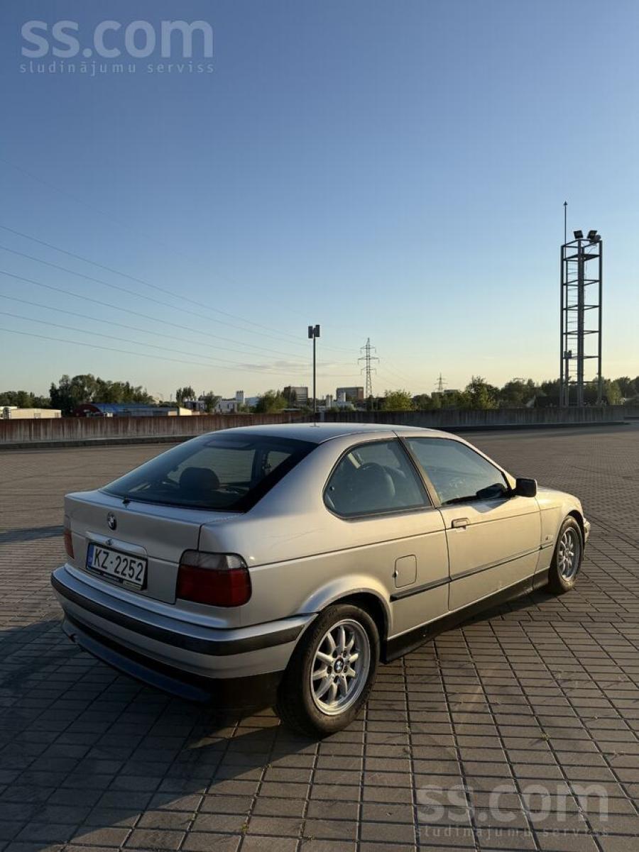 BMW 316 1999 Rīga, ar dzinēja tilpumu 1.90 L un nobraukumu 313 tūkst. km par 1400 €, foto 4 vietnē AUTOMOTO.COM.LV