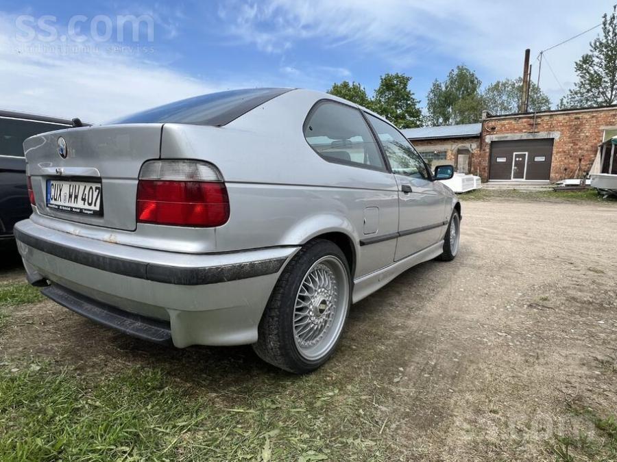 BMW 316 1999 in Ogre, with an engine capacity of 1.60 L and mileage of 220 thousand km for 2500 €, photo 1 on AUTOMOTO.COM.LV