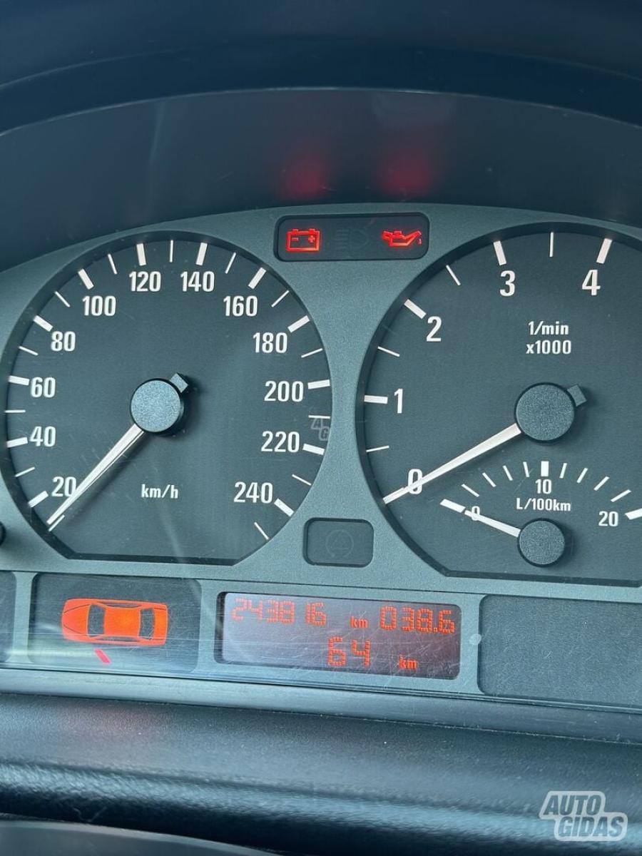 BMW 316 2002 Viļņa, ar dzinēja tilpumu 1.60 L un nobraukumu 243 tūkst. km par 1399 €, foto 14 vietnē AUTOMOTO.COM.LV