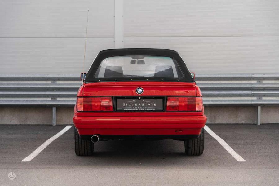 Sarkans BMW 316 1989 Tallina, ar dzinēja tilpumu 1.60 L un nobraukumu 221 tūkst. km par 15900 €, foto 7 vietnē AUTOMOTO.COM.LV