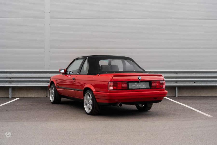 Sarkans BMW 316 1989 Tallina, ar dzinēja tilpumu 1.60 L un nobraukumu 221 tūkst. km par 15900 €, foto 8 vietnē AUTOMOTO.COM.LV