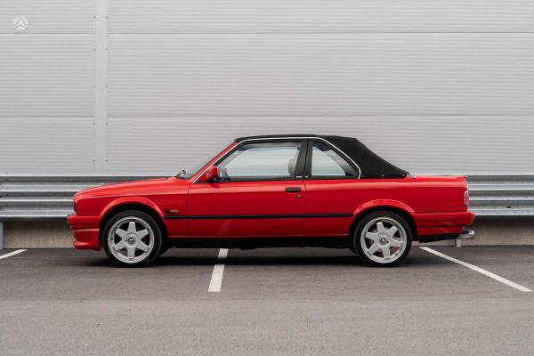 Sarkans BMW 316 1989 Tallina, ar dzinēja tilpumu 1.60 L un nobraukumu 221 tūkst. km par 15900 €, foto 9 vietnē AUTOMOTO.COM.LV