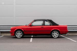 Sarkans BMW 316 1989 Tallina, ar dzinēja tilpumu 1.60 L un nobraukumu 221 tūkst. km par 15900 €, foto 9 vietnē AUTOMOTO.COM.LV