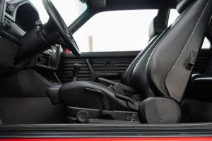 Sarkans BMW 316 1989 Tallina, ar dzinēja tilpumu 1.60 L un nobraukumu 221 tūkst. km par 15900 €, foto 19 vietnē AUTOMOTO.COM.LV