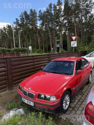 Sarkans BMW 316 1997 Rīga, ar dzinēja tilpumu 1.60 L un nobraukumu 370 tūkst. km par 1300 €, foto 3 vietnē AUTOMOTO.COM.LV