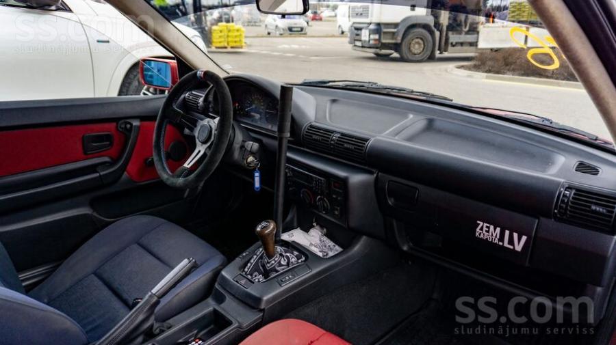 Sarkans BMW 316 1994 Rīga, ar dzinēja tilpumu 1.60 L un nobraukumu 99 tūkst. km par 1890 €, foto 12 vietnē AUTOMOTO.COM.LV