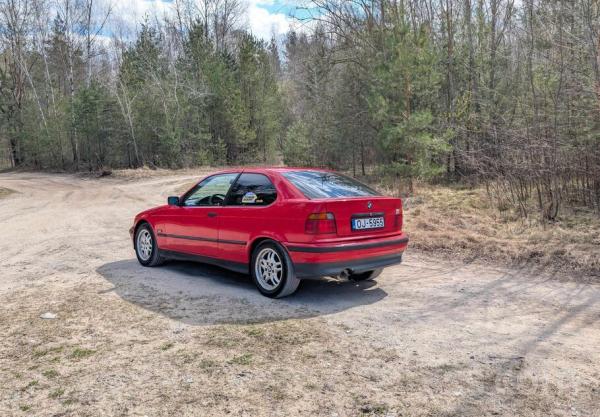 Red BMW 316 1999 in Riga, with an engine capacity of 1.90 L and mileage of 219 thousand km for 1750 €, photo 1 on AUTOMOTO.COM.LV