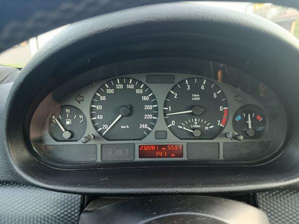 Sarkans BMW 316 2002 Jehvi, ar dzinēja tilpumu 0.00 L un nobraukumu 226 tūkst. km par 1799 €, foto 9 vietnē AUTOMOTO.COM.LV