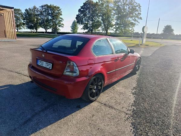 Red BMW 316 2002 in Johvi, with an engine capacity of 0.00 L and mileage of 226 thousand km for 1799 €, photo 5 on AUTOMOTO.COM.LV