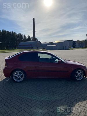 Sarkans BMW 316 2002 Valmiera, ar dzinēja tilpumu 2.50 L un nobraukumu 230 tūkst. km par 6500 €, foto 8 vietnē AUTOMOTO.COM.LV