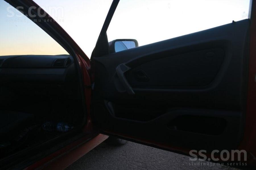 Sarkans BMW 316 2003 Tukums, ar dzinēja tilpumu 1.80 L un nobraukumu 144 tūkst. km par 3200 €, foto 7 vietnē AUTOMOTO.COM.LV